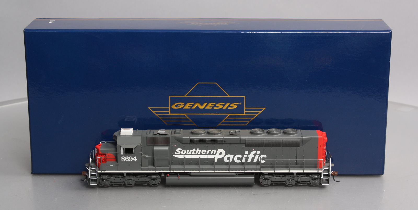 Athearn G63678 HO Southern Pacific SD40M-2 Diesel Locomotive #8694 NIB – Trainz