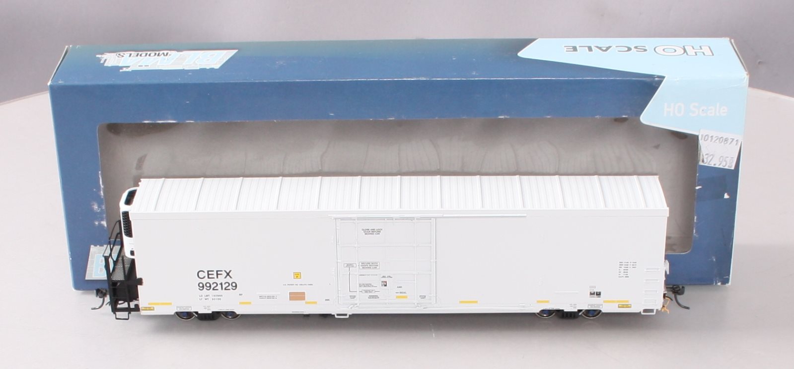 BLMA Models 52911 HO Scale Trinity 64' Reefer CEFX #992129 – Trainz