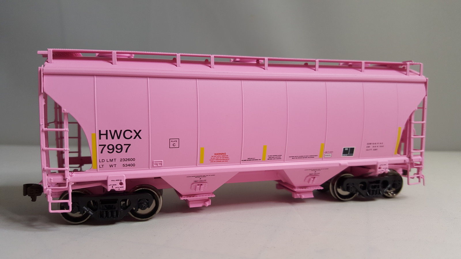 American Limited Models 1096 HO HWCX 2-Bay Covered Hopper #7995 – Trainz