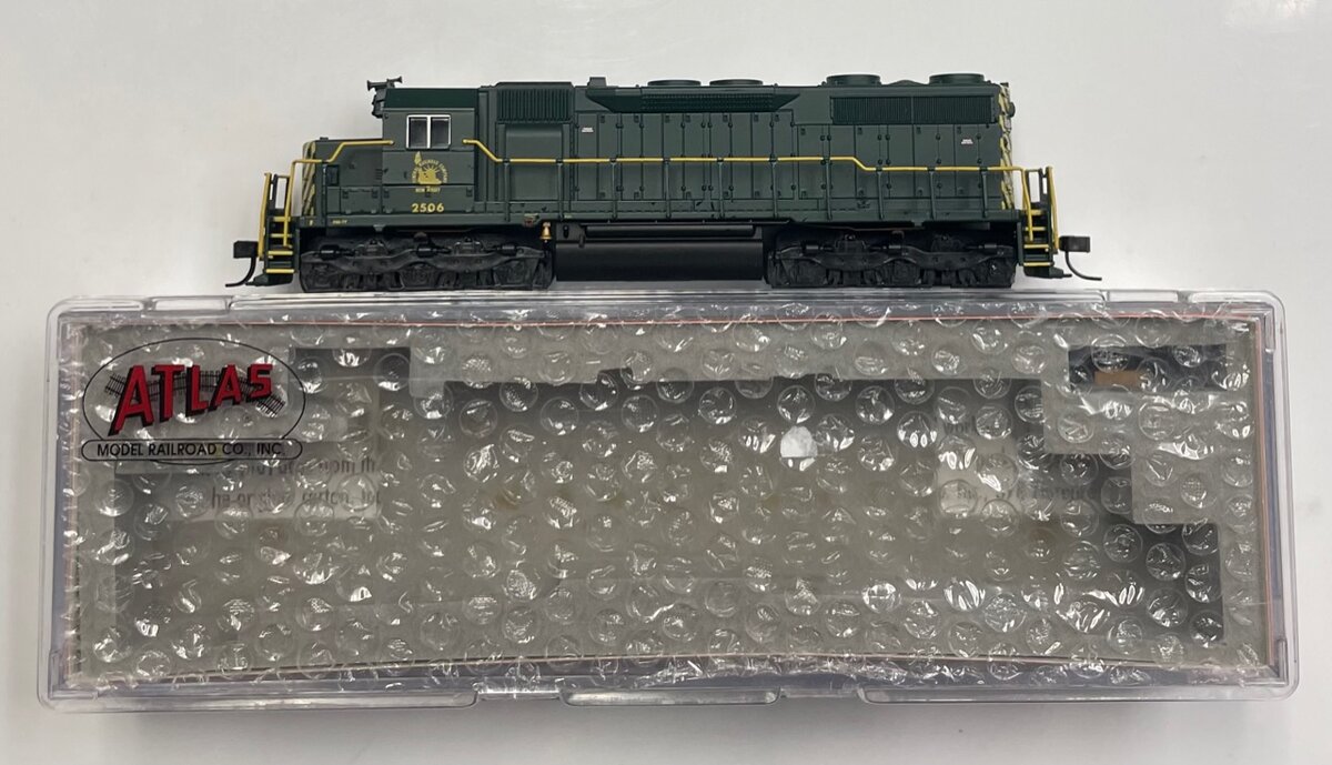 Atlas 49673 N Scale CNJ SD35 Diesel Locomotive #2506 – Trainz