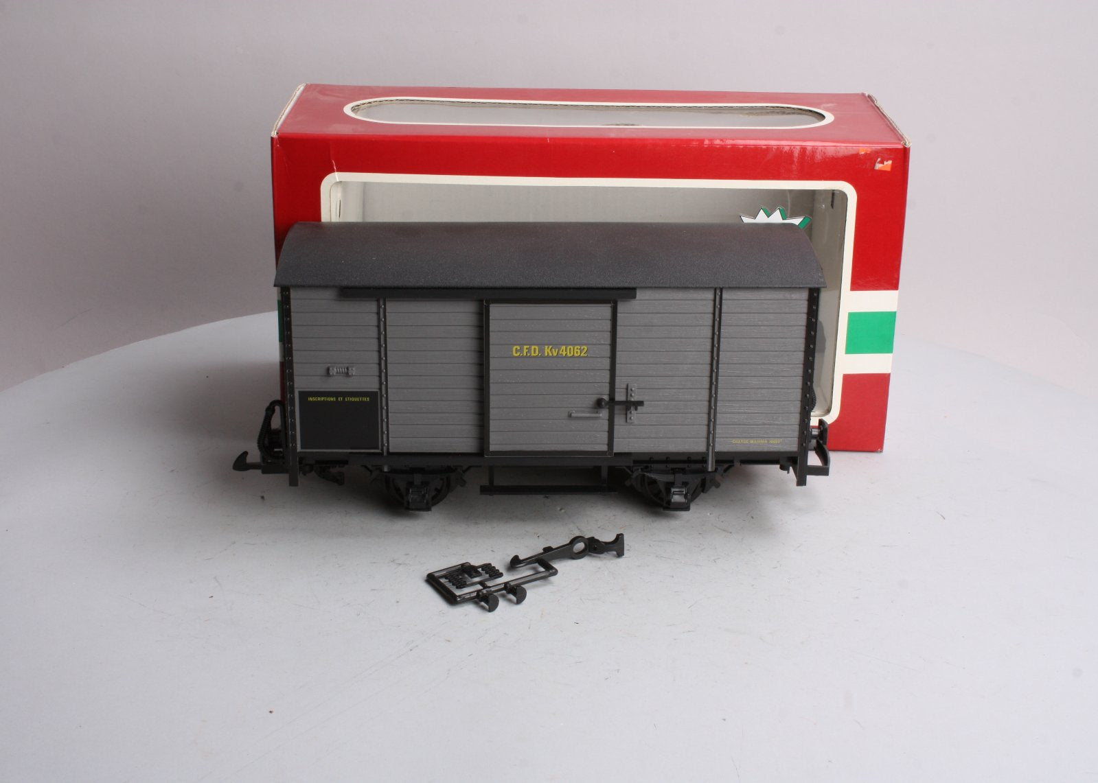 LGB 44350 G Scale 4-Wheel Boxcar LN/Box – Trainz
