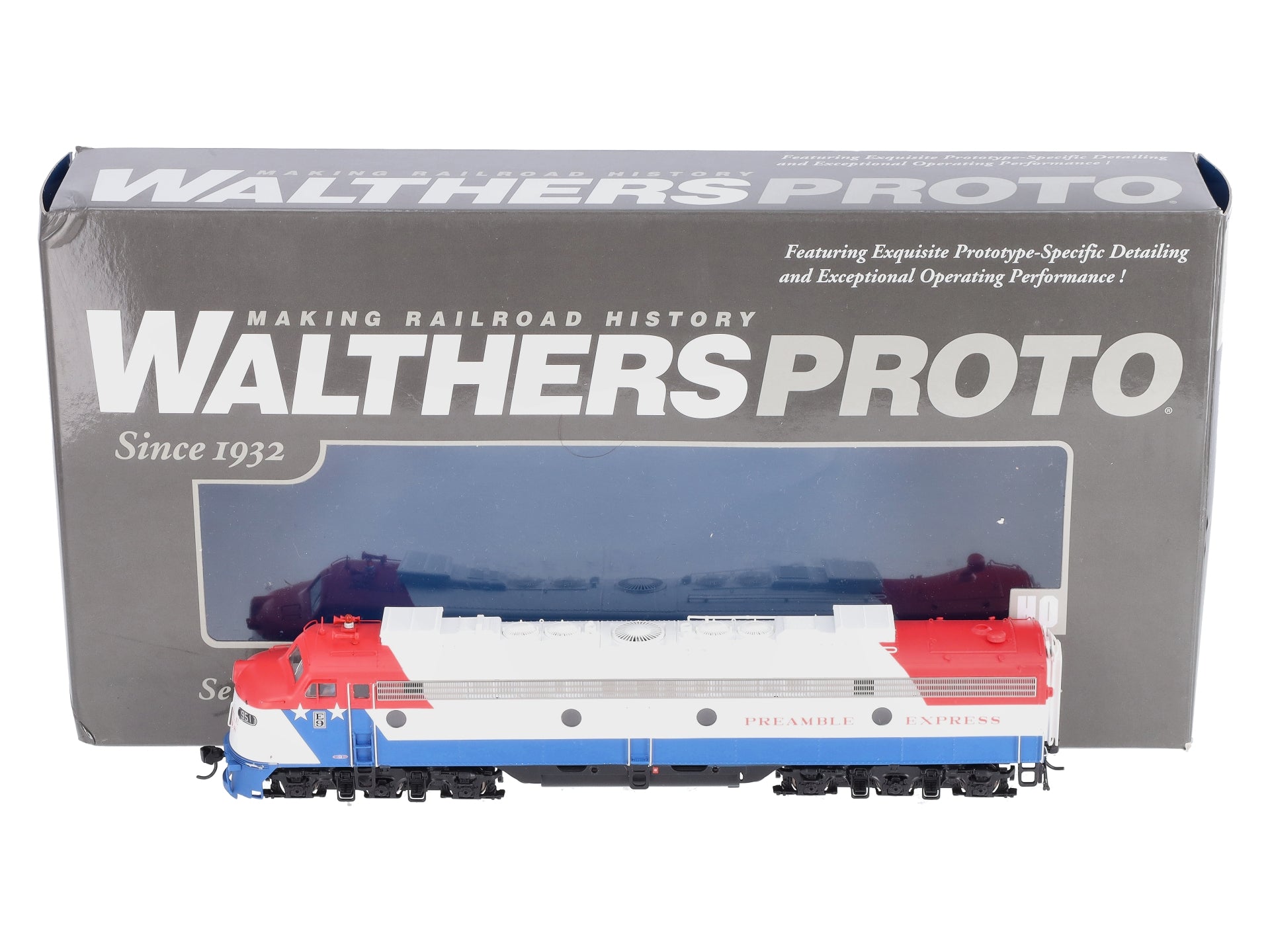 Walthers 920-49384 HO Preamble Express EMD E9A Diesel Locomotive #951 ...