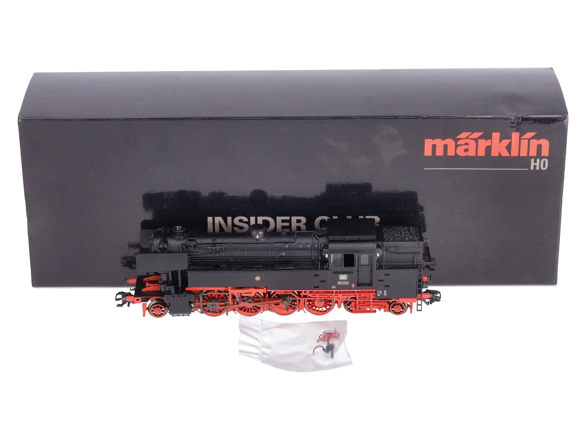 Marklin 39650 HO Digital Deutsche Bahn Class 65.9 Steam Locomotive – Trainz
