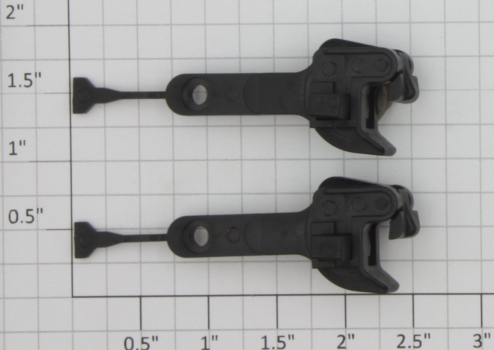 USA Trains R2010 G Scale Plastic Knuckle Coupler Kit (Set of 2) – Trainz