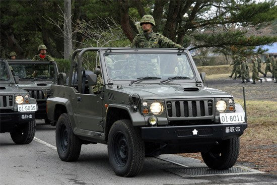 Trumpeter 05520 1:35 JGSDF Type 73 Light Truck (Shin) Military Vehicle ...