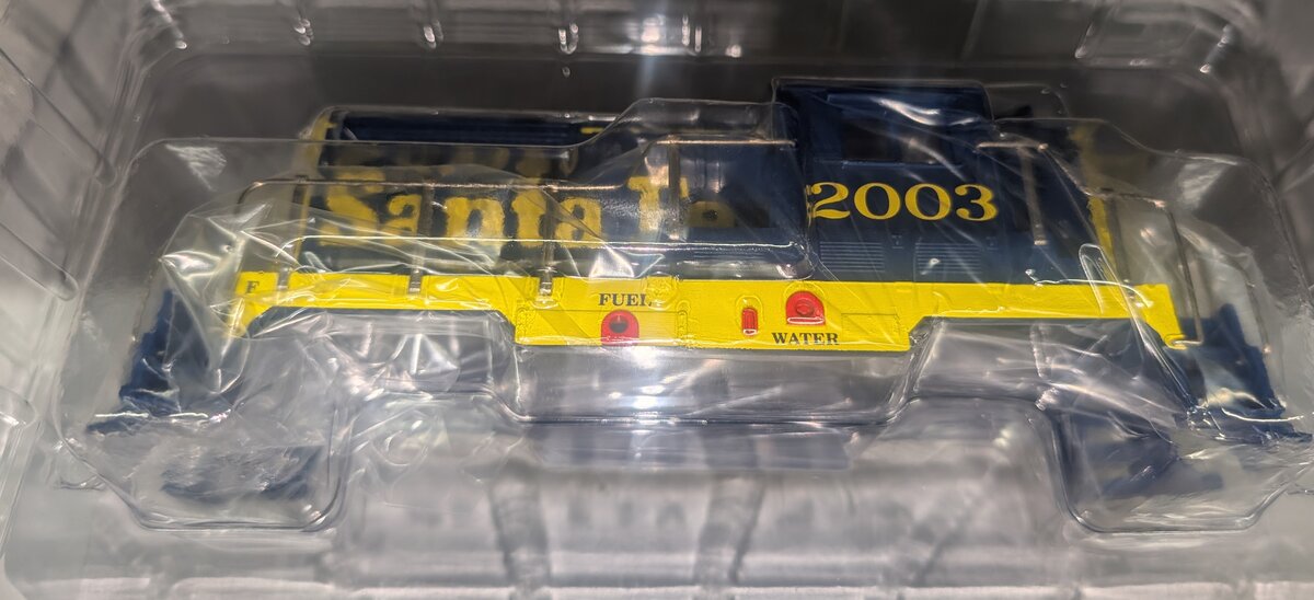 RMT 994141 O Santa Fe Beep Diesel Locomotive Shell – Trainz