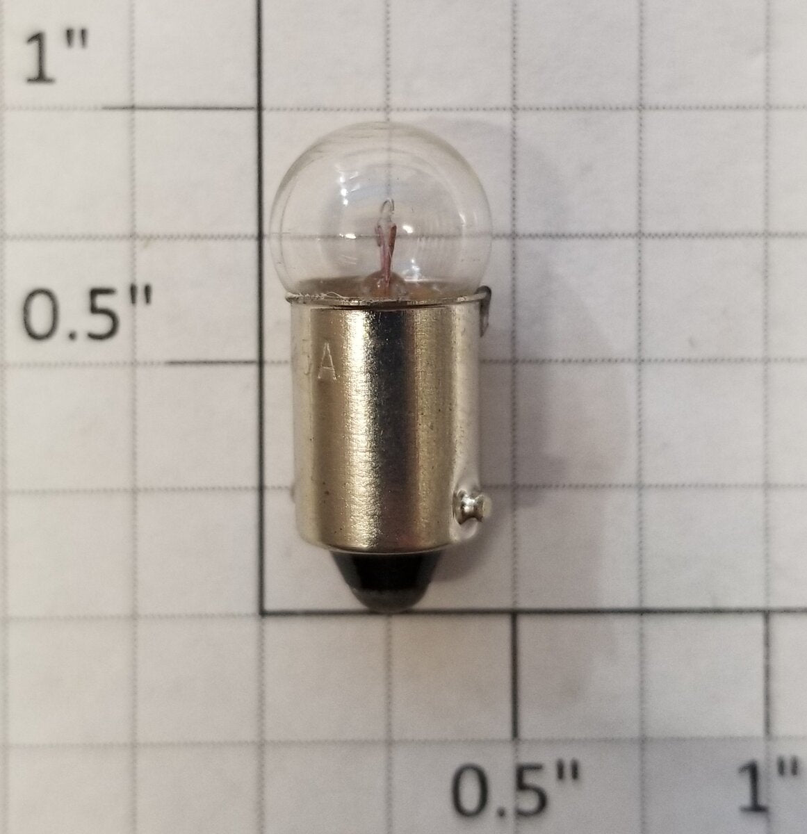 Lionel 22328-300 5 Volt 0.35A Bayonet Base Clear Light Bulb – Trainz