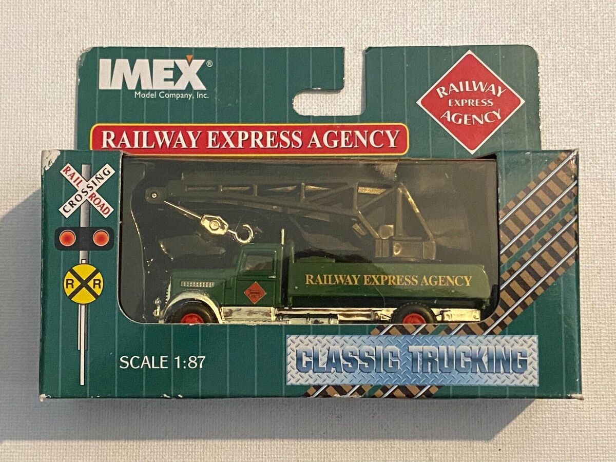 Imex 870007 1:87 Peterbilt Crane Truck REA – Trainz