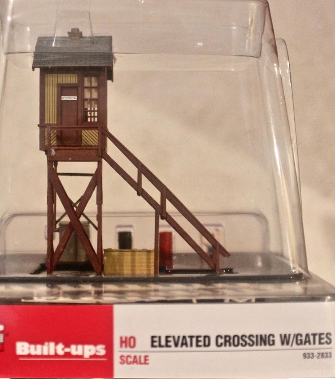 Walthers 933-2833 HO Scale Buil-Ups Elevated Crossing W/Gates – Trainz