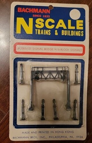 Bachmann 7003:125 N Scale Signal Bridge w/6 Block Signals – Trainz