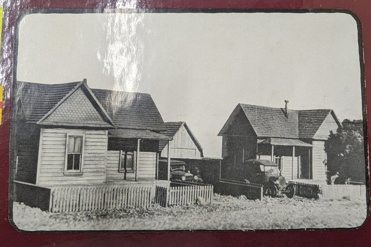 Railroad Ave Model Works SK-13 HO Railroad Avenue Houses Building Kit ...