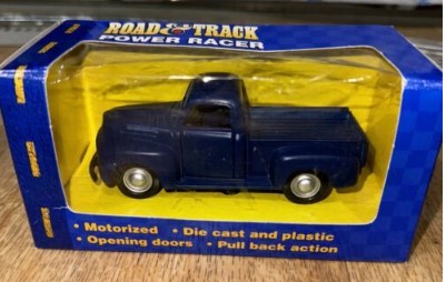 Maisto 21094 1:43 Die Cast Road & Track Power Racer 1948 Dark Blue For – Trainz