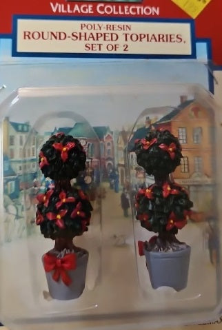 Lemax 84267 Village Collection Poly Resin Round-Shaped Topiaries (Set ...