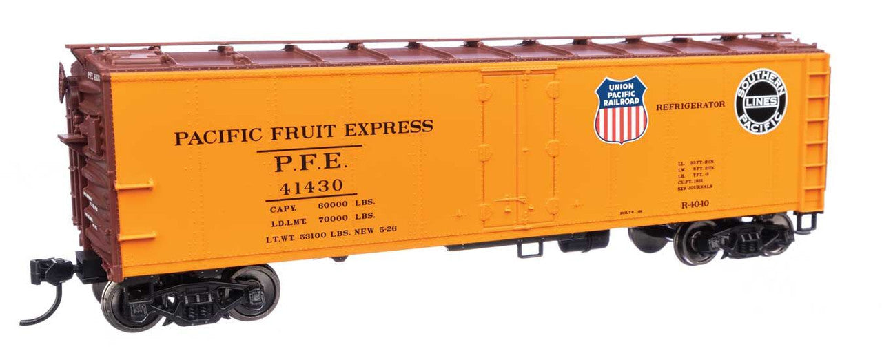 Walthers 910-41418 HO PFE/UP 40' Steel RTR Reefer with Dreadnaught End ...