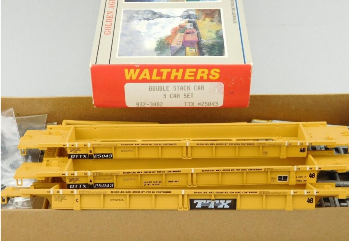 Walthers 932-3902 HO TTX Double Stack Car #25043 Kit (Set of 3) – Trainz