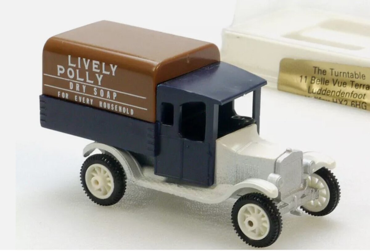 Edocar 1:64 Die Cast Brown/Black/White Lively Polly Dry Soap Delivery ...