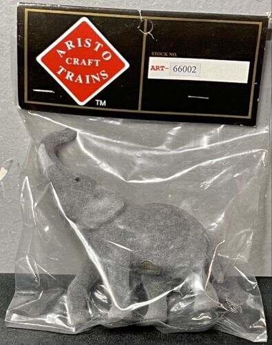 Aristo-Craft 66002 G Baby Elephant Figure – Trainz