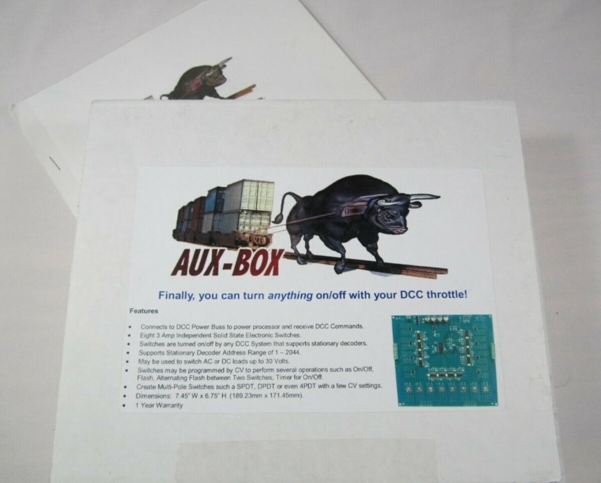 Acme 0808 Aux-Box DCC Appliance Connects to DCC Power Bus to DCC Comma ...