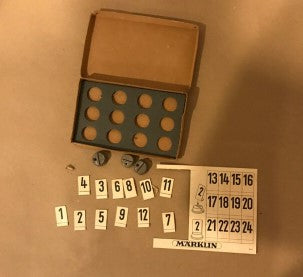 Marklin 433 HO Scale 433 Number Boards - 3 Bases W/ Numbers – Trainz