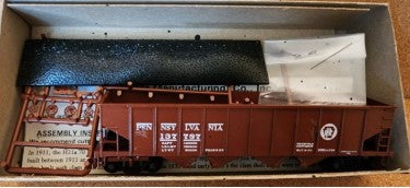 Bowser 54051 HO Scale PRR Circle Keystone H-21A 4-Bay Hopper Car Kit ...
