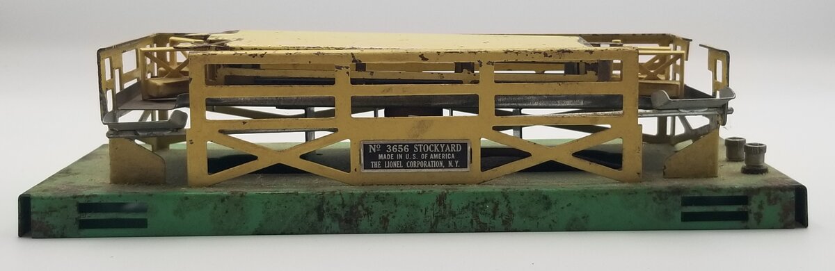 Lionel 3656-150 Corral Platform, Ramp, Bridge and Coil Bracket Assembl ...
