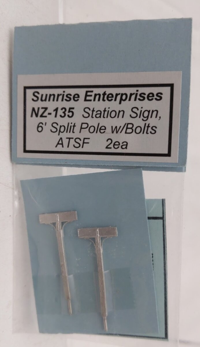 Sunrise NZ-135 N Scale Station Sign 6' Split Pole With Bolts ATSF (Pac ...