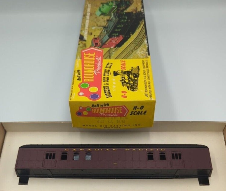Roundhouse 6127 HO Scale Canadian Pacific Harriman Style RPO Car Kit ...