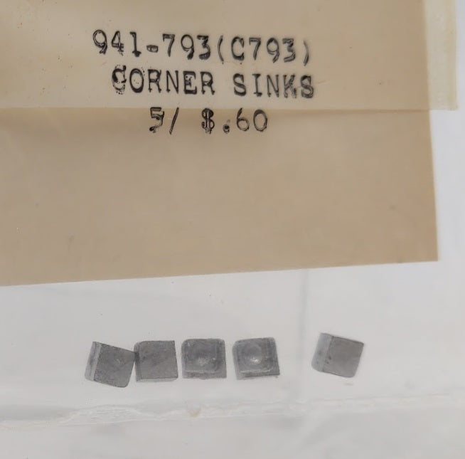 Walthers C793 HO Scale Corner Sinks White Metal (Pack of 5) – Trainz