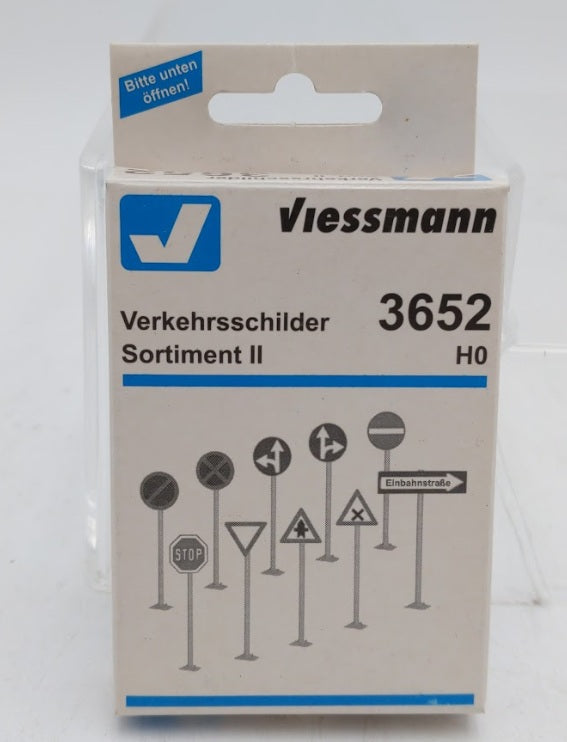 Viessmann 3652 HO Scale Plastic Traffic Signs Assortment II (Set of 10 ...