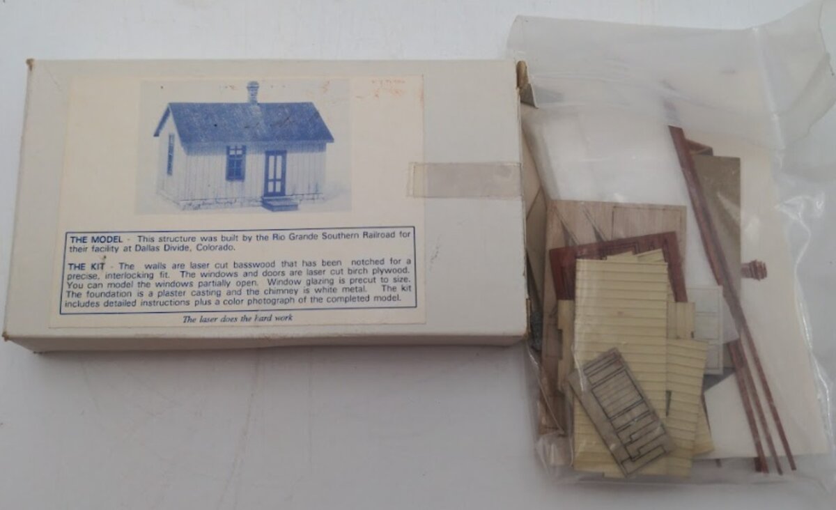 The Building & Structure 2026 HO Scale Dallas Divide Colorado Bunk Hou ...