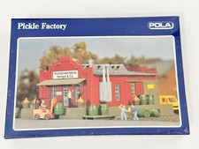Pola 11813 HO Scale Pickle Factory Model Building Kit – Trainz