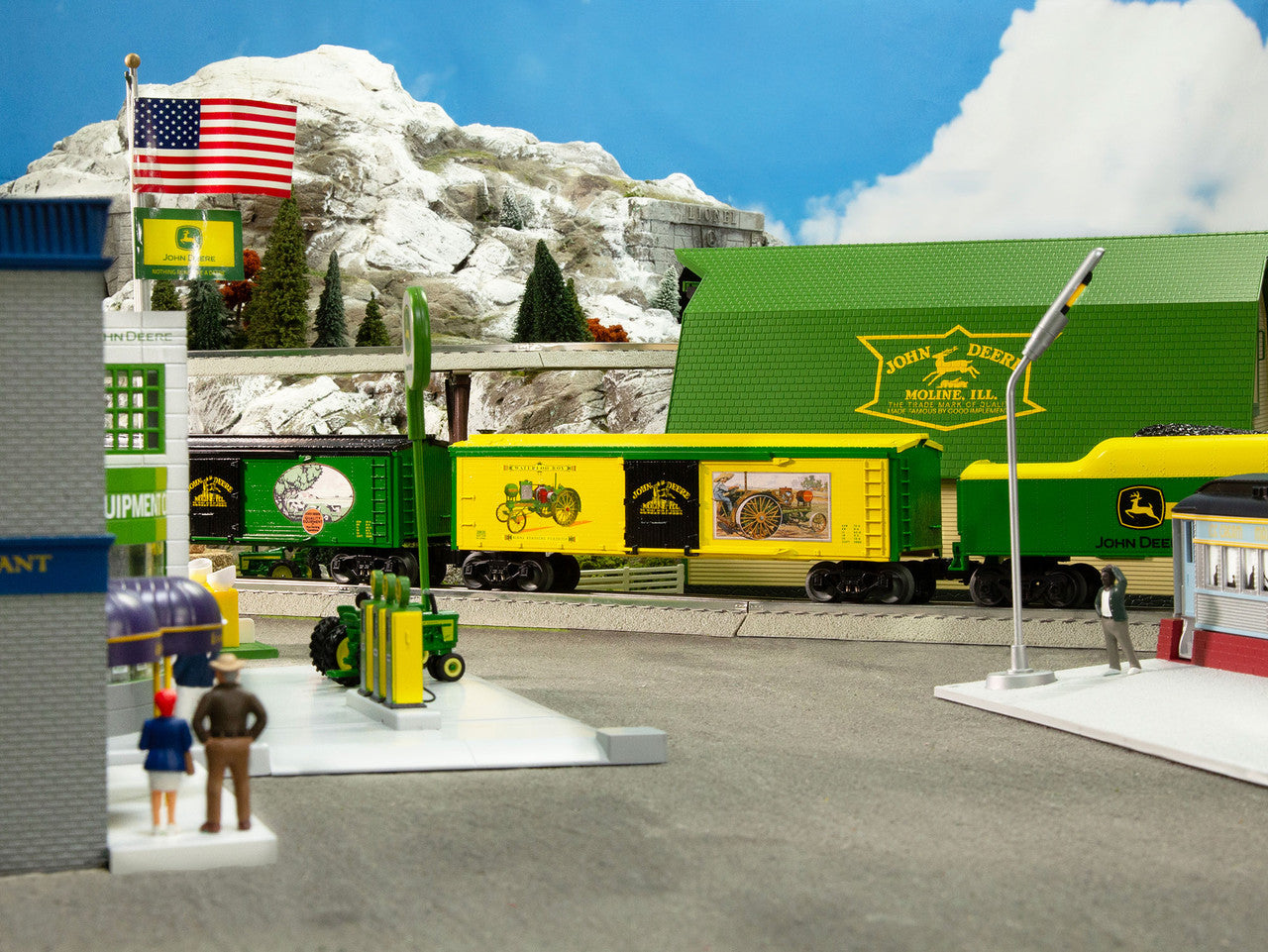 Lionel 2528630 O John Deere Waterloo Boy Reefer – Trainz