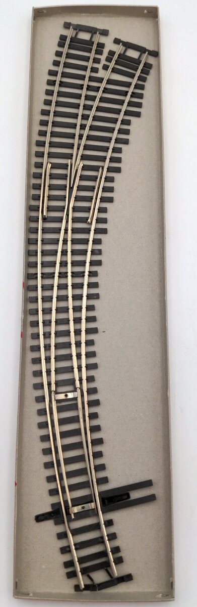 Shinohara Track HO N100 #6 Curved R/H Switch – Trainz