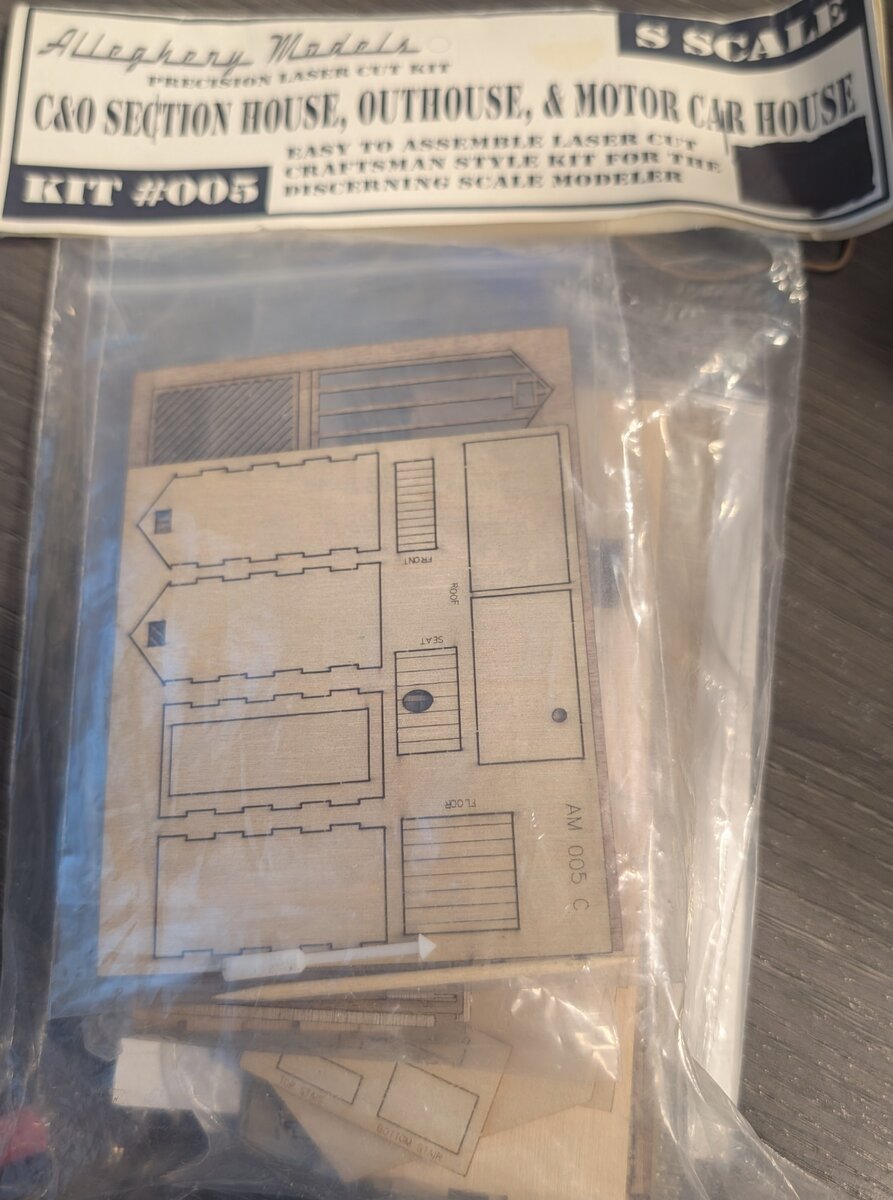 Alleghery Models 005 S Scale C&O Section House, Outhouse, & Motor Car ...