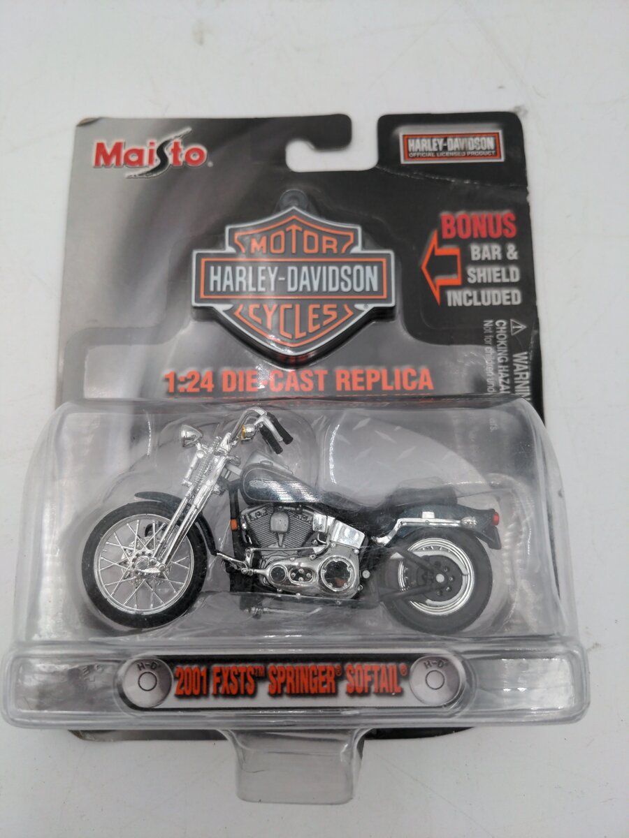 Maisto 1:24 2001 Harley-Davidson FXSTS Springer Softail Motorcycle – Trainz