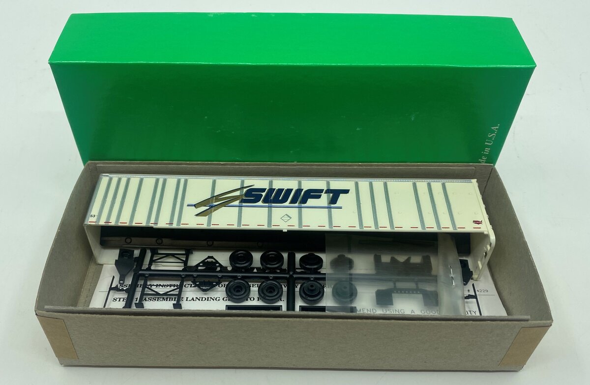 Bowser 55571 HO Swift 53' Plate Wall Highway Trailer Kit – Trainz