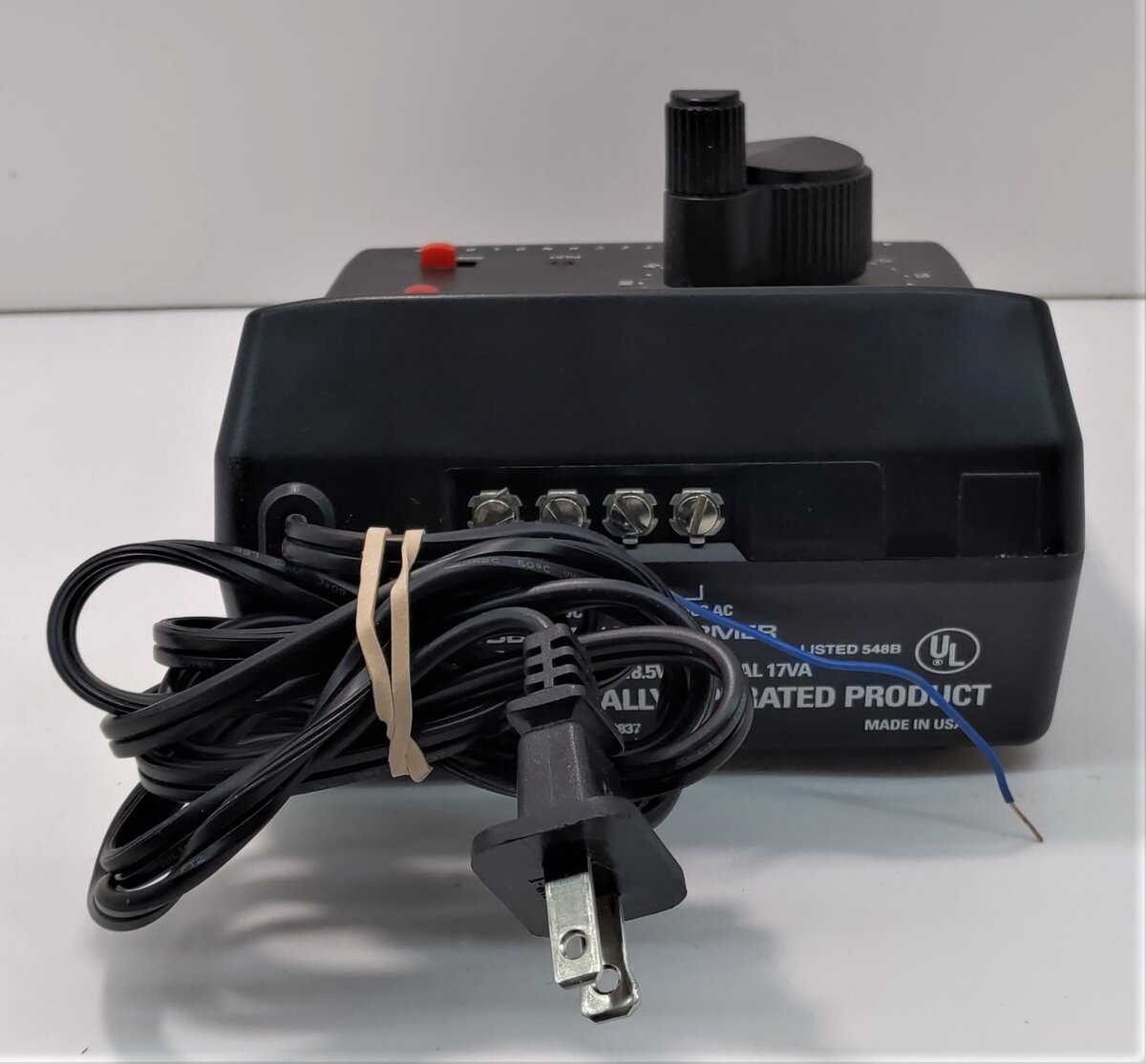 MRC 200 Tech 4 200 17VA Train Controller – Trainz