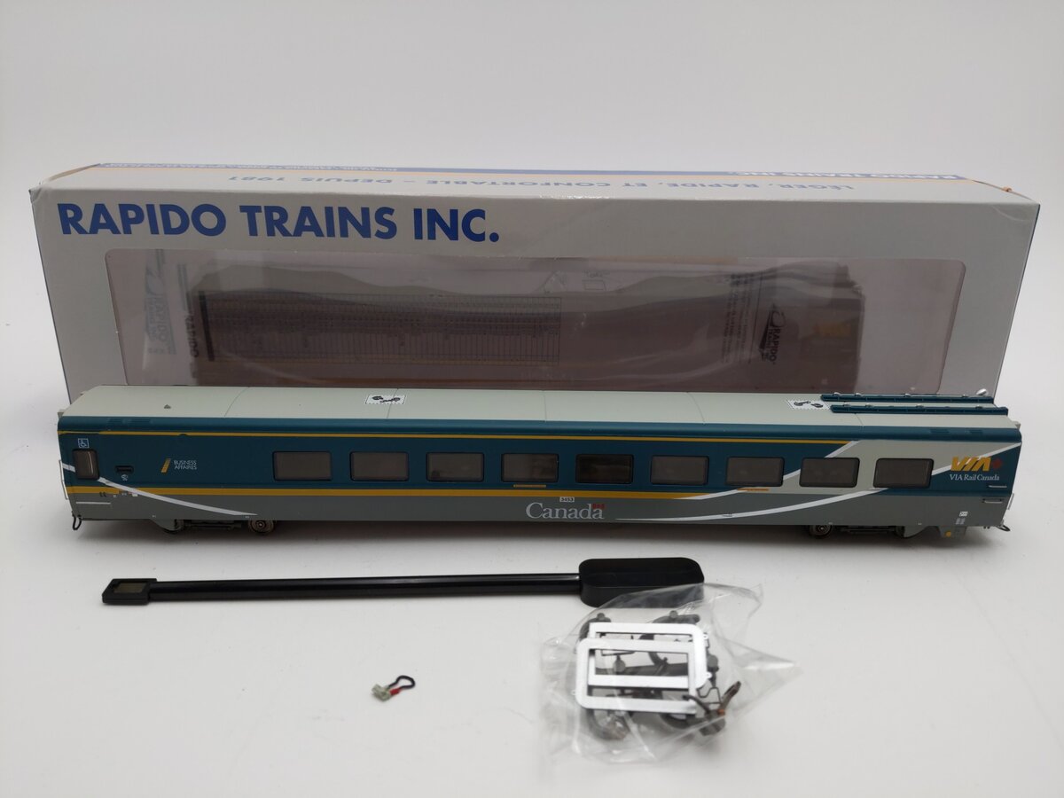 Rapido Trains 108046 HO VIA Rail (Green Scheme) LRC Club Car #3453 – Trainz