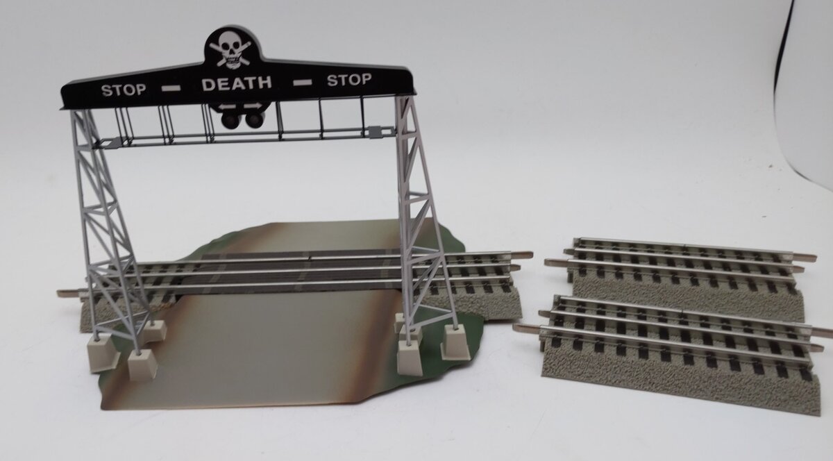 Lionel 2329050 O Assembled Billups Crossing Gate – Trainz