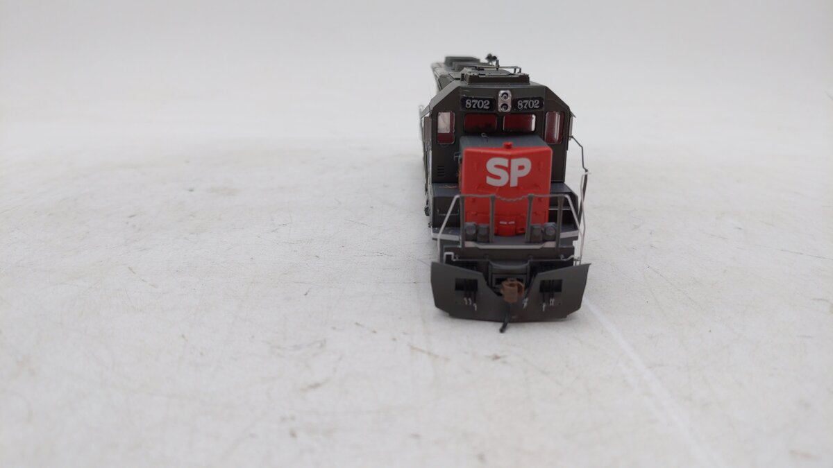 Athearn 65040 HO Southern Pacific EMD SD45 Diesel Locomotive #8702 EX/ – Trainz