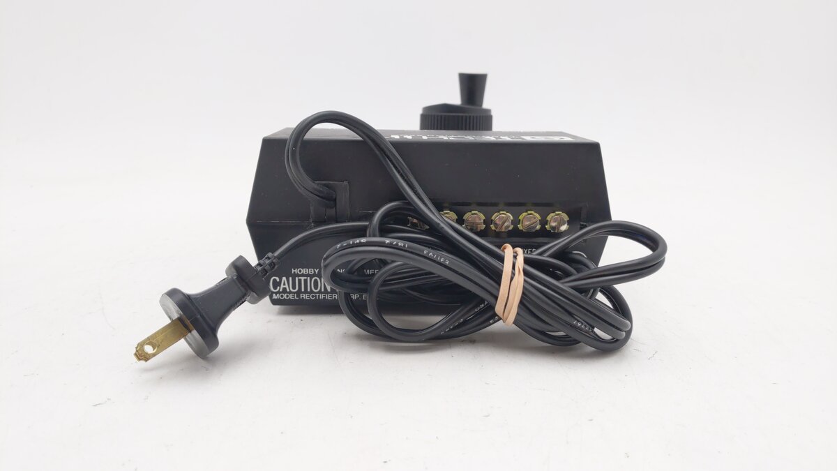 MRC 2500 HO Loco-Motion Tech II Model Train Control EX/Box – Trainz