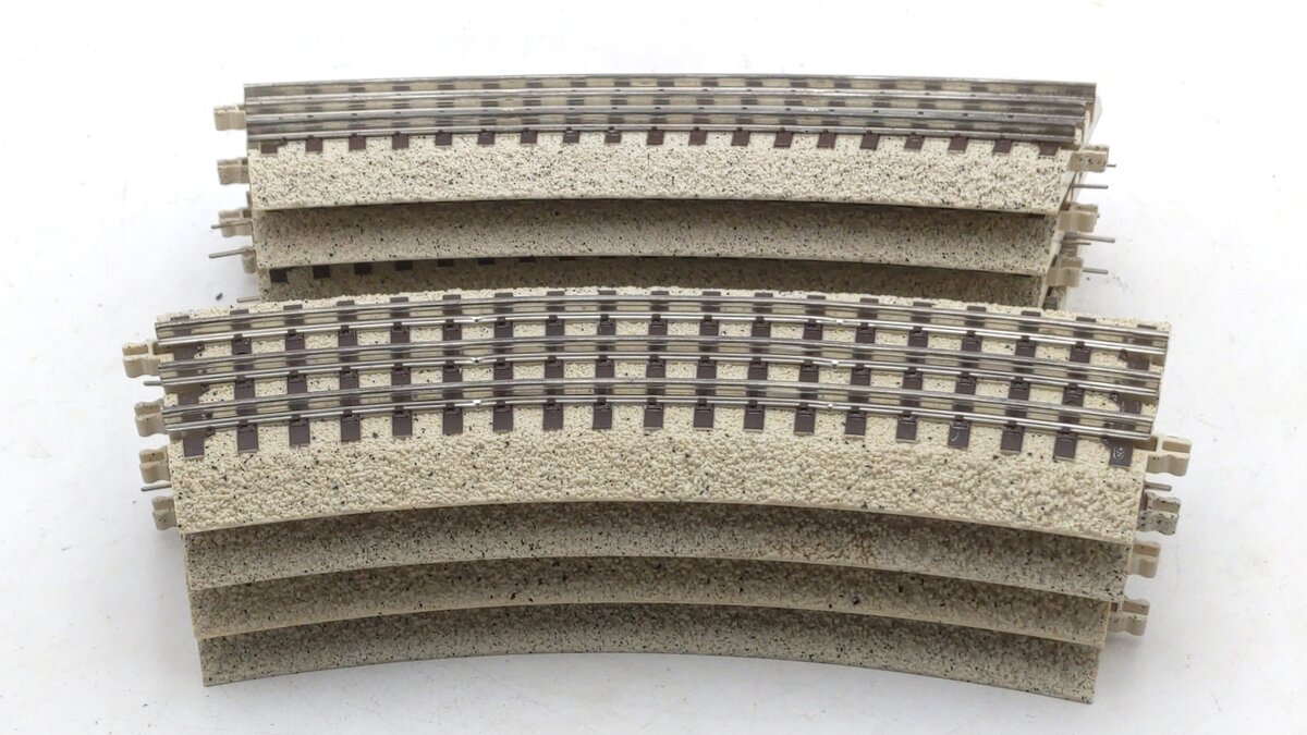 Industrial Rail 1001067 0-36 Full Curve w/Roadbed (8) EX – Trainz