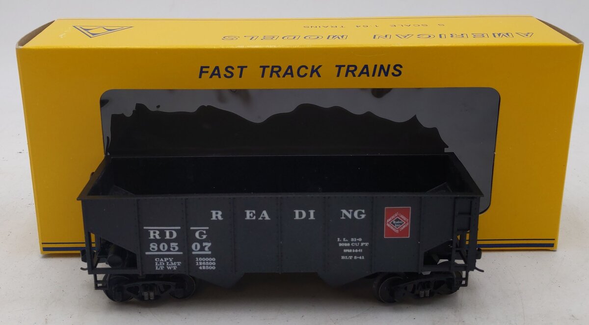 American Models S Scale Reading 2-Bay Hopper #80507 LN/Box – Trainz