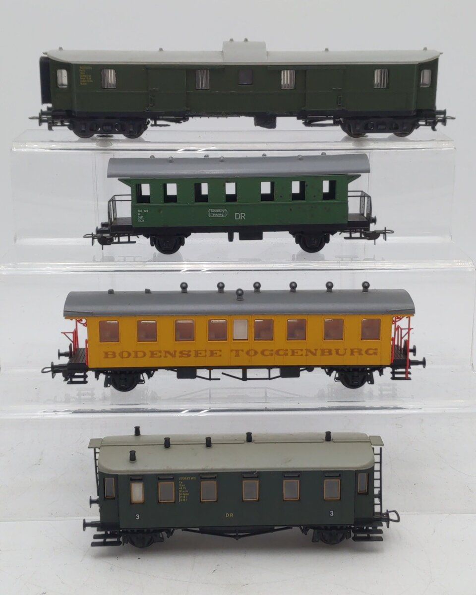 Liliput & Piko HO Scale Assorted Passenger Cars [4] VG – Trainz