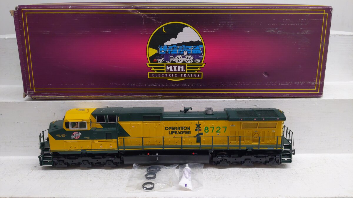 MTH 20-20118-1 CNW Dash-9 Diesel Engine w/PS2 #8727 (Hi-Rail Wheels) E ...