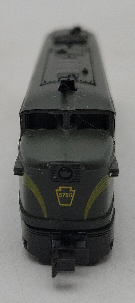 Con-Cor N Scale Pennsylvania Diesel Locomotive #5750 EX/Box – Trainz