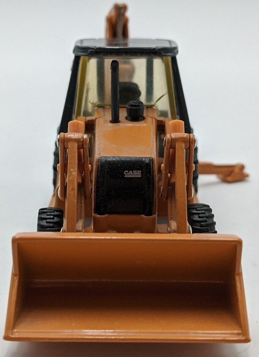 Ertl 2275G 1:50 Case 590 Super L Backhoe Loader NEW – Trainz