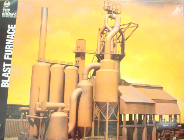 Walthers 933-3054 HO Scale Blast Furnace Structure Building Kit – Trainz