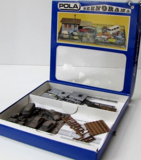 Pola 140 HO Scale Scale Junkyard Model Kit – Trainz