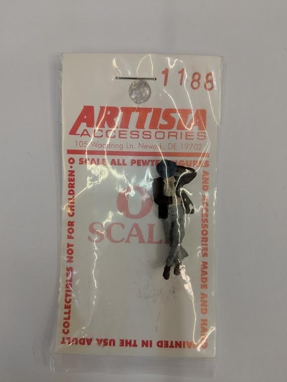 Arttista 1188 O Pewter Bum to Sleep on Park Bench – Trainz